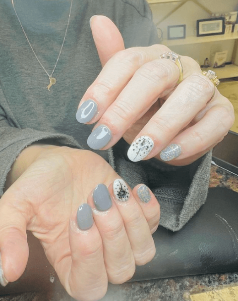50 Gorgeous Dandelion Nail Designs