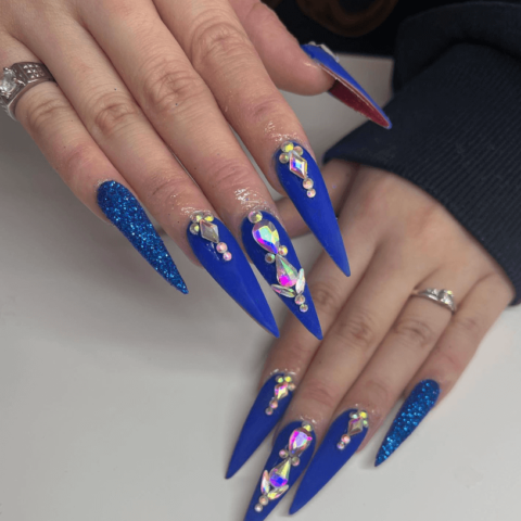 90 Royal Blue Nail Ideas for a Bold and Sophisticated Look