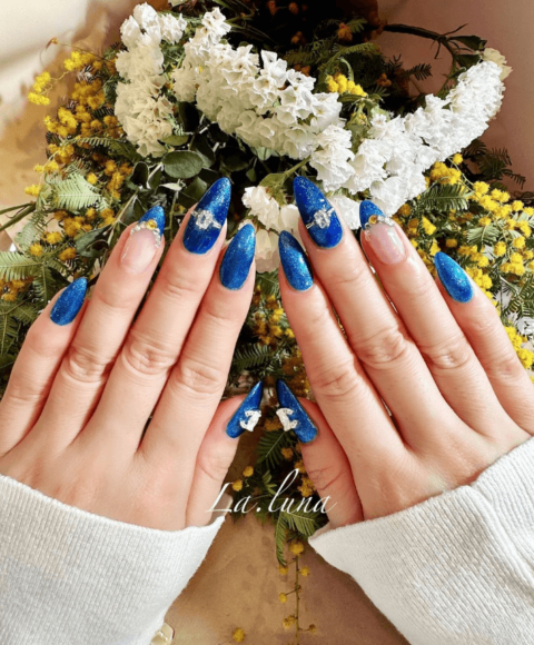 90 Royal Blue Nail Ideas for a Bold and Sophisticated Look