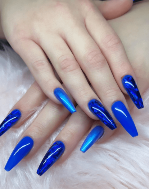 90 Royal Blue Nail Ideas for a Bold and Sophisticated Look