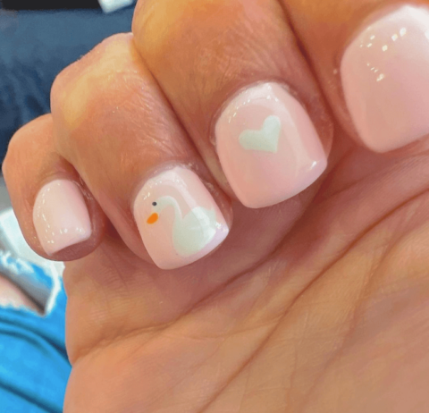 35 Elegant Swan Nail Ideas for a Sophisticated Look