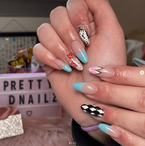55 Alice in Wonderland Nails Ideas