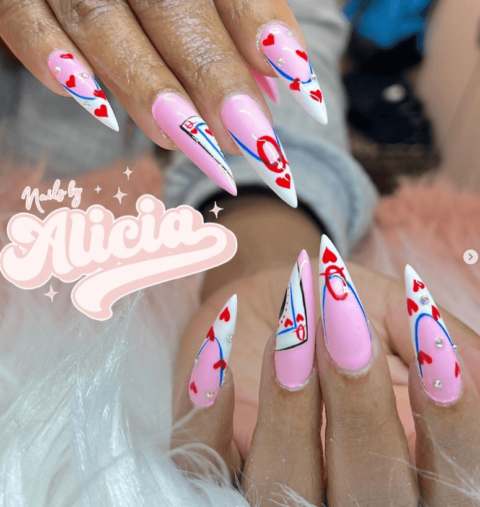 25 Queen of Hearts Nails Ideas