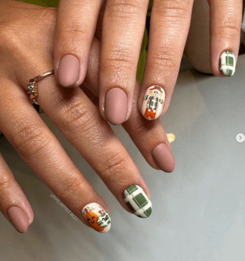 40+ Plaid Nail Designs for the Ultimate Preppy Look