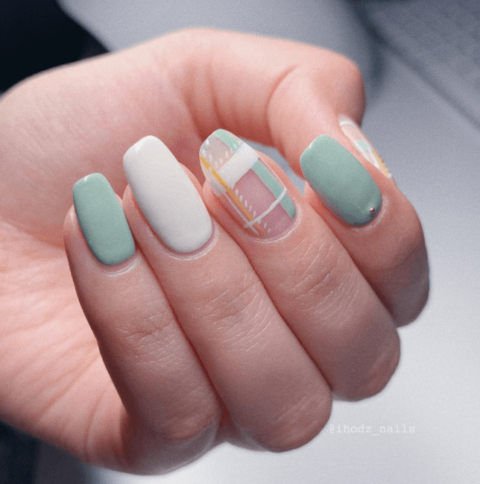 40+ Plaid Nail Designs for the Ultimate Preppy Look