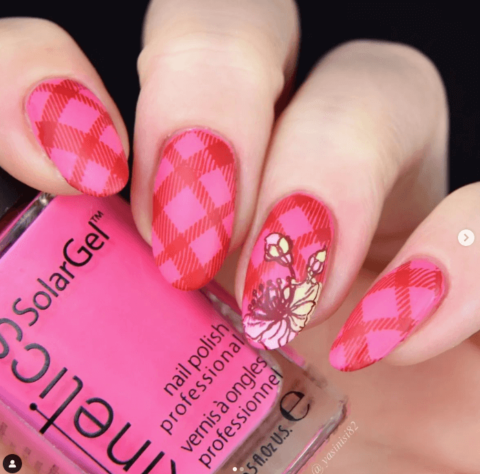 40+ Plaid Nail Designs for the Ultimate Preppy Look