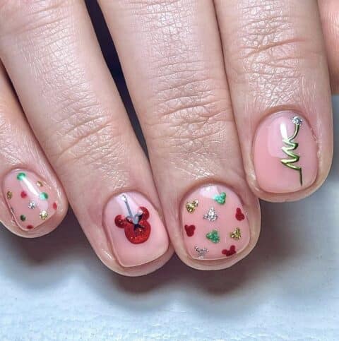 40+ Fun and Festive Disney Christmas Nails Design Ideas