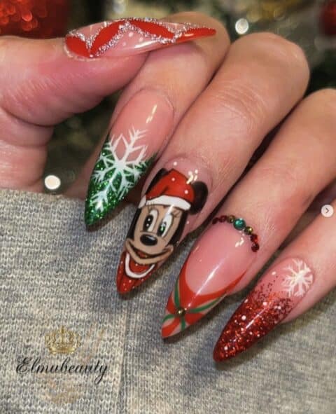 40+ Fun and Festive Disney Christmas Nails Design Ideas