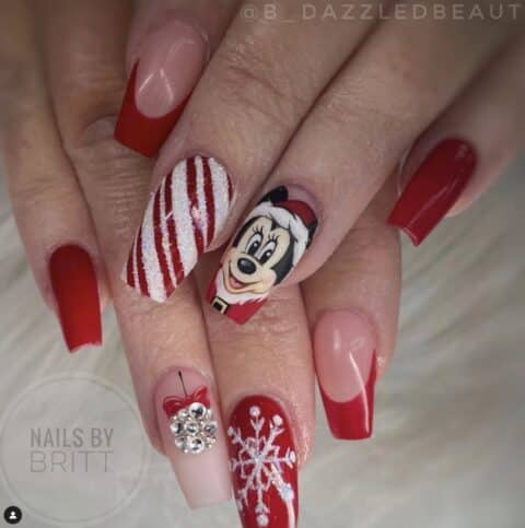 40+ Fun and Festive Disney Christmas Nails Design Ideas