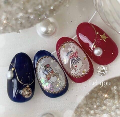 35 Whimsical Snow Globe Nails Design Ideas