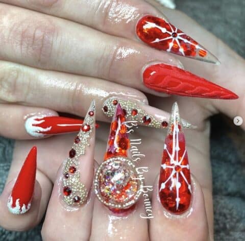 35 Whimsical Snow Globe Nails Design Ideas