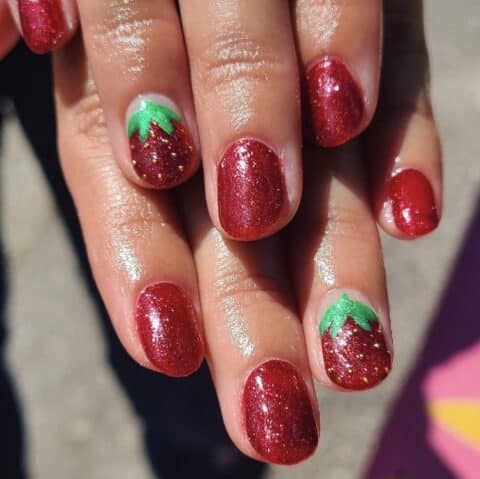 Sparkle and Shine with 50 Ravishing Red Glitter Nail Designs: Elevate ...