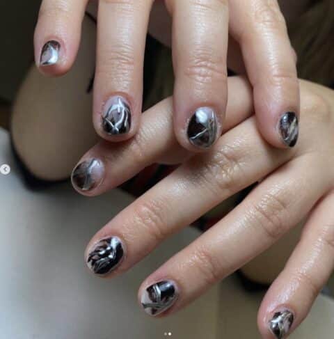 50 Molten Metal Nail Designs - Metallic Glamour at Your Fingertips