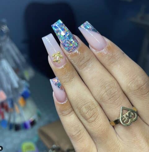 Make a Splash with 35 Captivating Turtle Nail Designs!